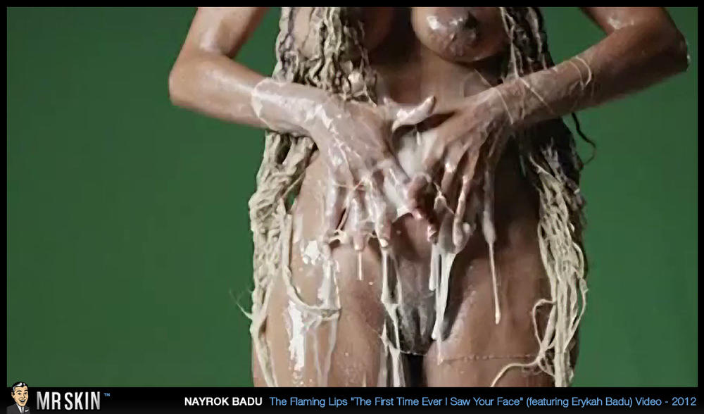 Erykah Badu Is Super Pissed About That Nude Flaming Lips Video [pics]